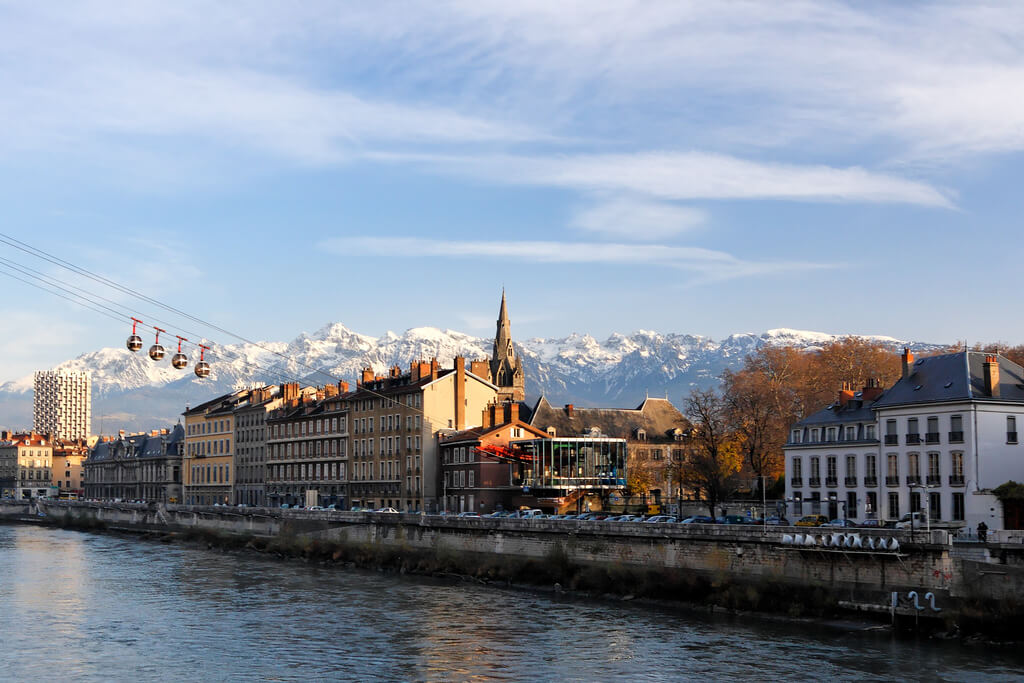 Quando ir para Grenoble? A melhor época - Tempo e Clima. 6 meses a evitar! Quando ir para Grenoble? A melhor época - Tempo e Clima. 6 meses a evitar!